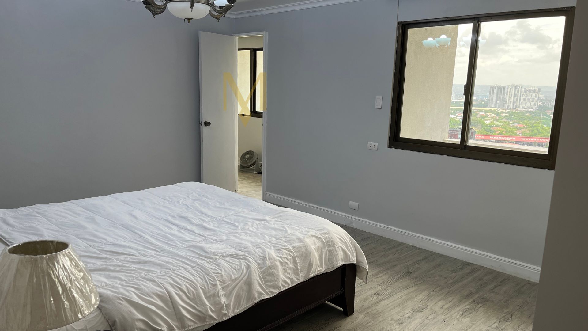 5-Bedroom Corner Unit at AIC Gold Tower, Ortigas Center - ₱31,500,000. ...